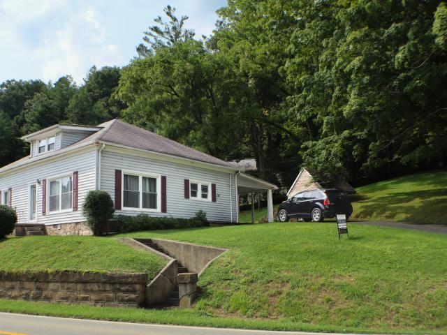 412 Main Street
