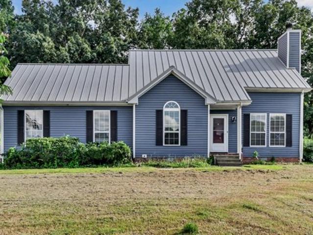 412 Martin Rd, Clarksville, TN 37042