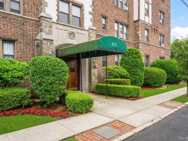 412 Munro Ave, Unit 3F, Mamaroneck, NY 10543 | MLS #953171 | Compass