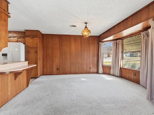 412 N Cummings Dr, Alvarado, TX 76009 | MLS #21185 | Compass