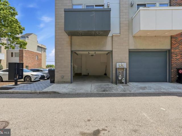 412 N Front Street # 27