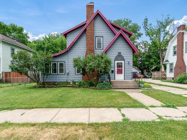 412 N State St, Belvidere, IL 61008