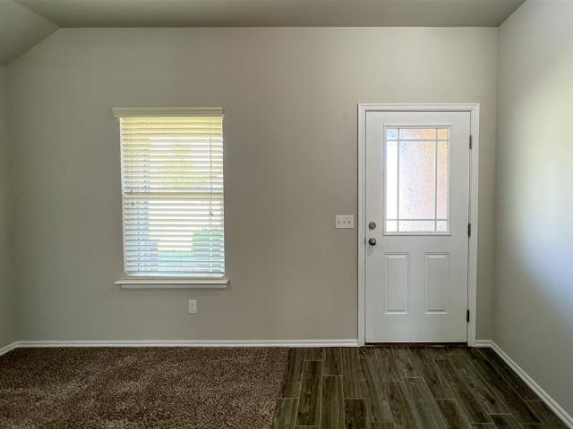 412 Nathan Way