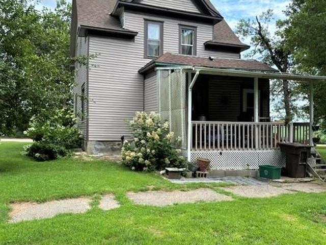 412 S 4th Street