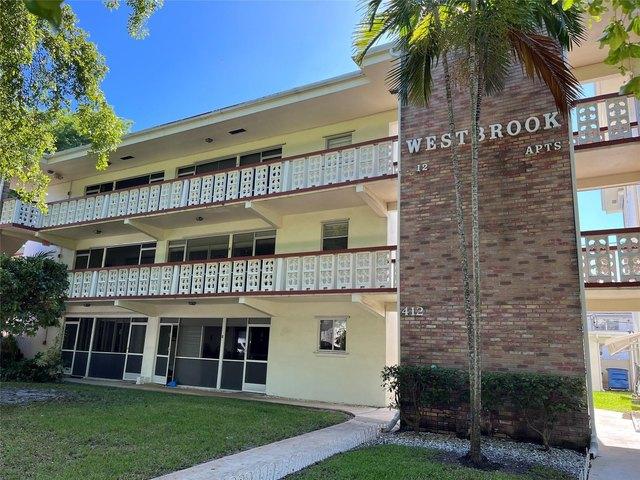 412 S Luna Ct Apt 2, Hollywood, FL 33021