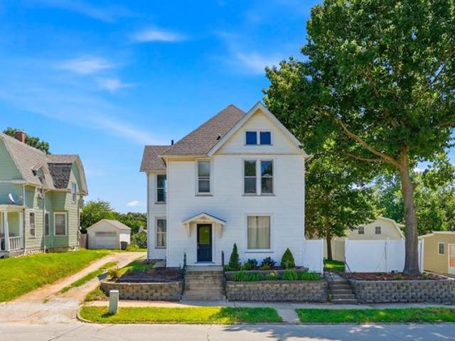 412 S Marshall St, Burlington, IA 52601