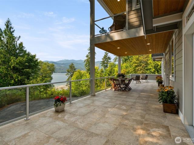 412 Seabeck Holly Road W