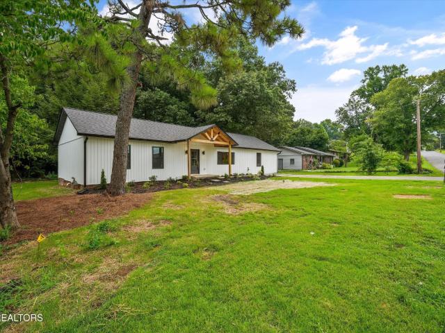 412 Sherwood Drive