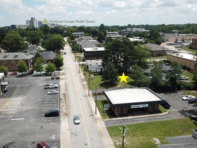 412 Spring St SE, Gainesville, GA 30501
