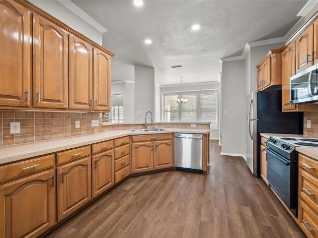 412 Springhill Court