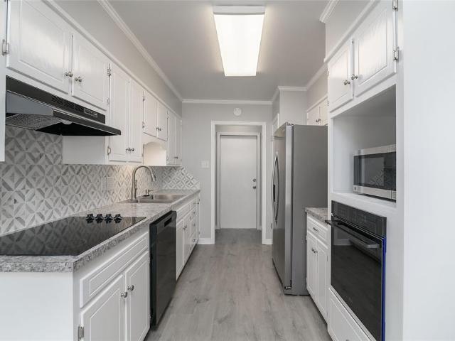 412 Persimmon