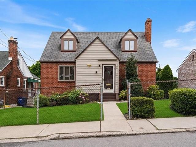 412 Phillips Ave, McKees Rocks, PA 15136