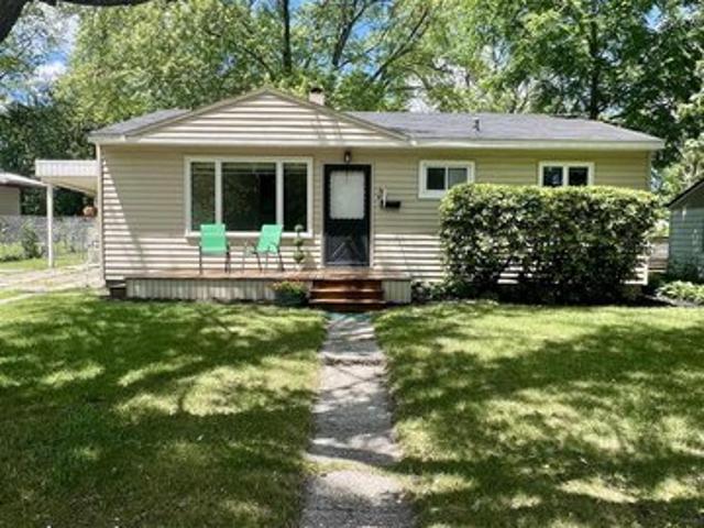 412 Rockingham Ave, Alma, MI 48801