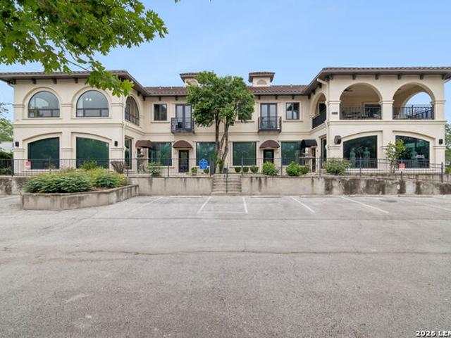 412 River Rd, Unit 201