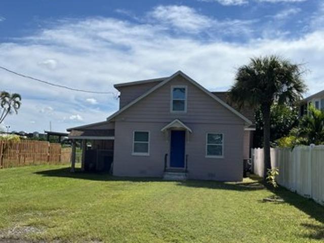 412 Riverside Dr, Tarpon Springs, FL 34689