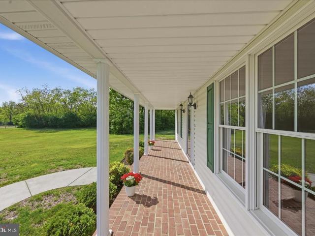 412 Ruebuck Road