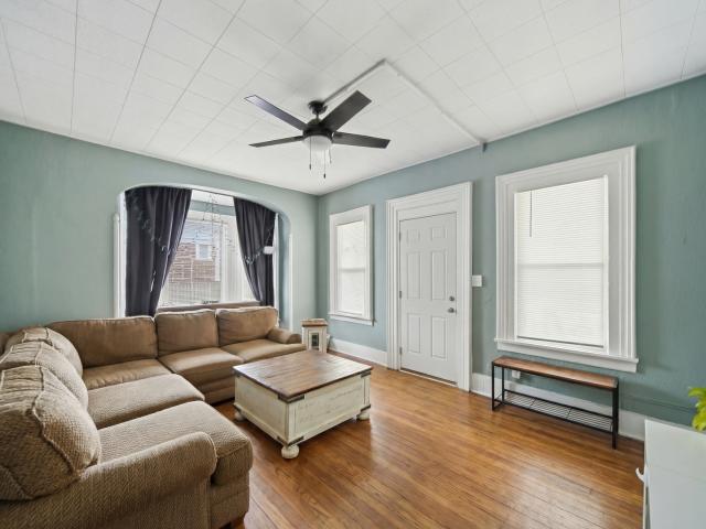 412 W 4th St, Sterling, IL 61081 | MLS #12607 | Compass