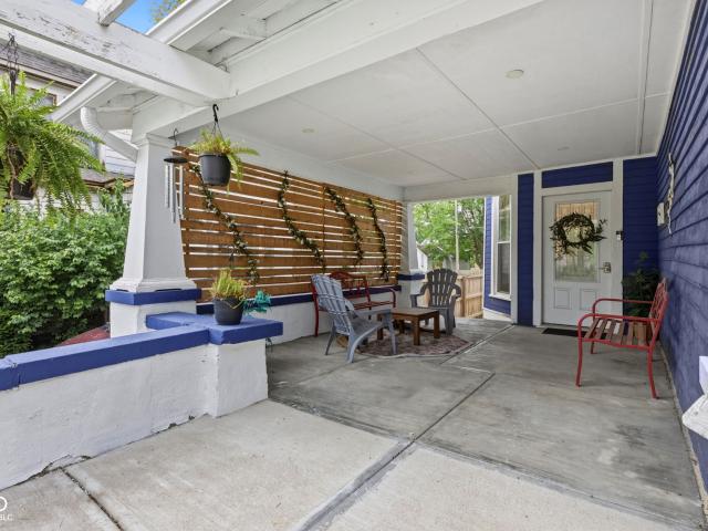 412 W 11th Street