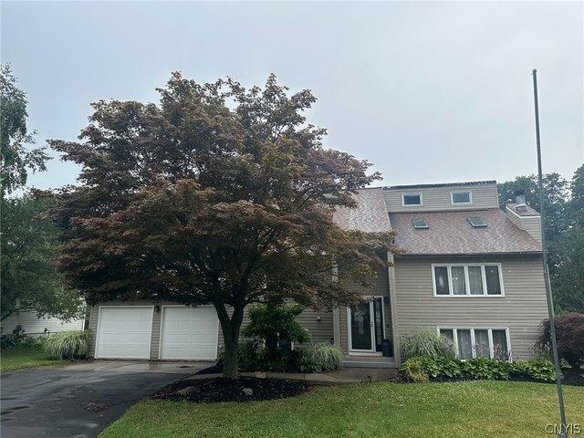 412 Weatheridge Dr, Camillus, NY 13031