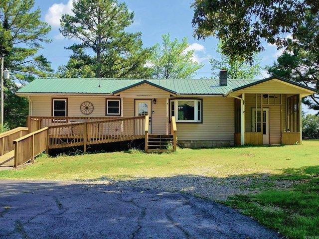 412 Wheel St, Strawberry, AR 72469