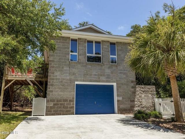 412 Wild Cherry Ln, Emerald Isle, NC 28594