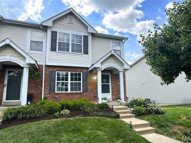 412 Wild Oak Dr, O'Fallon, MO 63368
