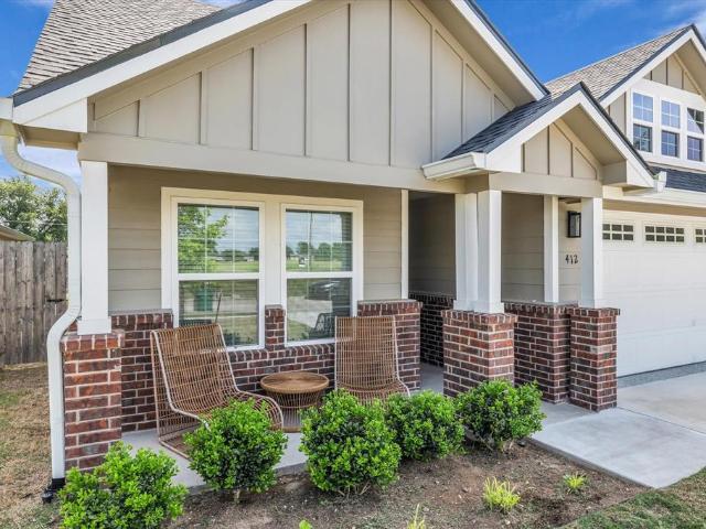 412 Travis Drive