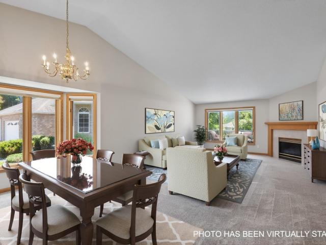 4134 Thornhill Lane