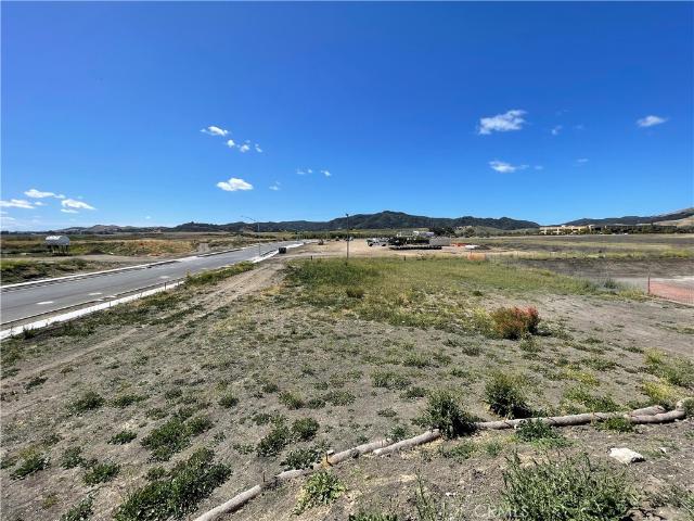 4135 Earthwood Ln, San Luis Obispo, CA 93401 | MLS #SC26052 | Compass