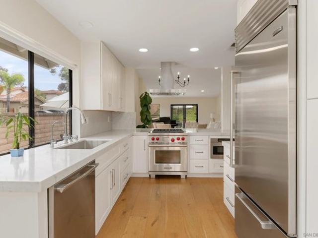 4135 Federman Ln, San Diego, CA 92130