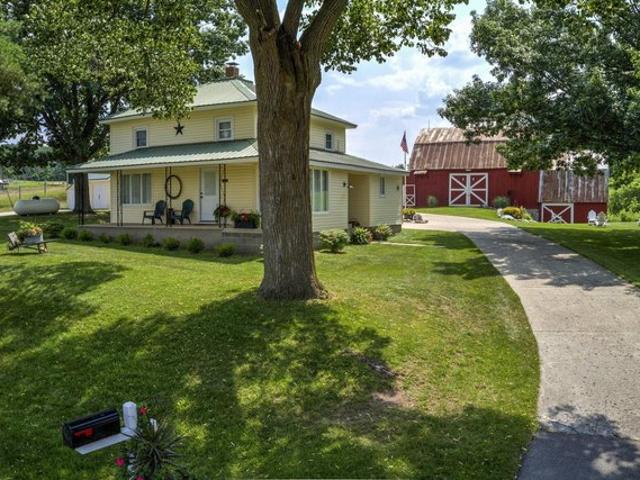 4135 Schoolcraft Rd, Bellaire, MI 49615