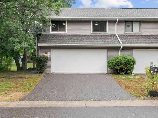 4135 Shirlee Ln S, Shoreview, MN 55126