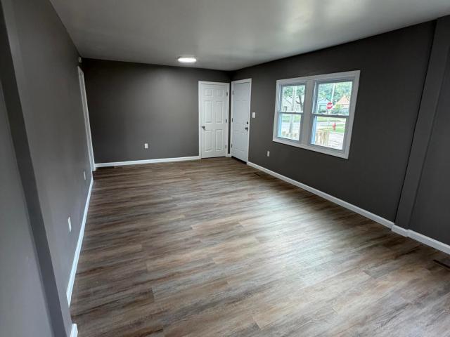 4135 W Lancaster Ave