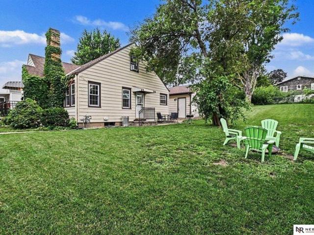4136 S 39th Ave, Omaha, NE 68107