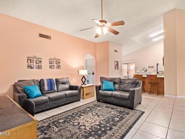 4136 W Questa Dr, Glendale, AZ 85310
