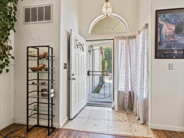 4137 Amargosa Dr