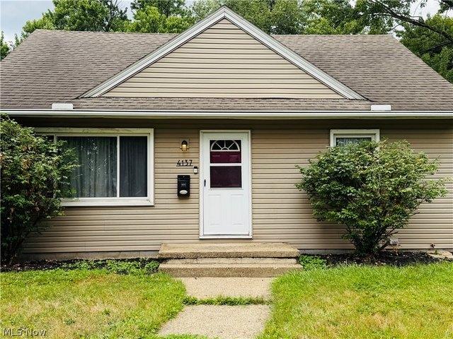 4137 David Ave NW, Canton, OH 44709