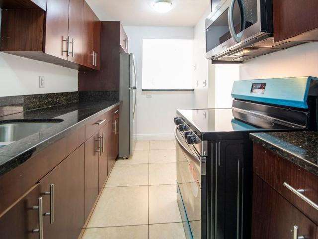 4137 English Oak 2 Bedroom Apartment for Rent at 4137 Stirling Rd, Dania Beach, FL 33314 Dania Beach
