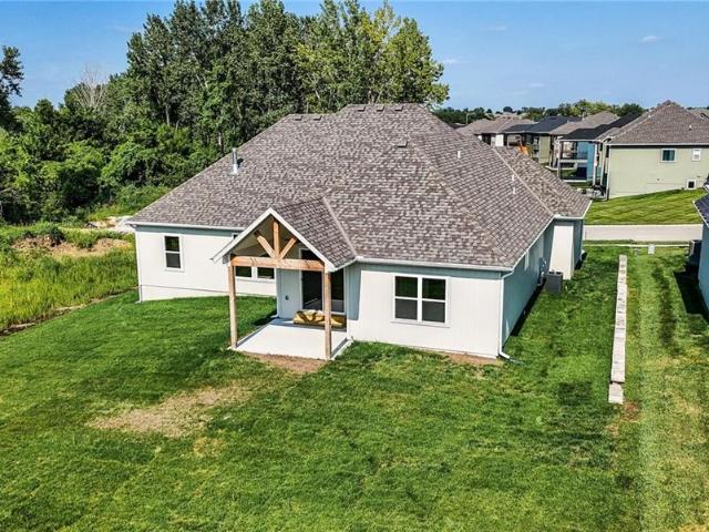 4137 Lake Shore Drive