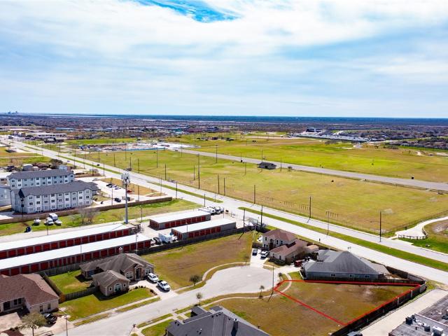4137 Rayado Creek Dr, Corpus Christi, TX 78414 | MLS #469580 | Compass