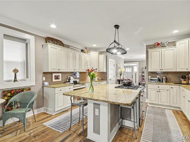4137 Virginia Ave, St. Louis, MO 63118 | MLS #26025 | Compass