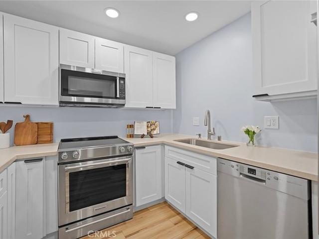 4138 E Mendez St Unit 110, Long Beach, CA 90815