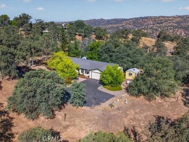 41393 Roaring River Way, Coarsegold, CA 93614