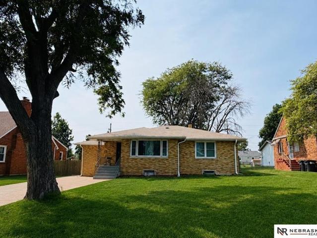 4139 M St, Omaha, NE 68107