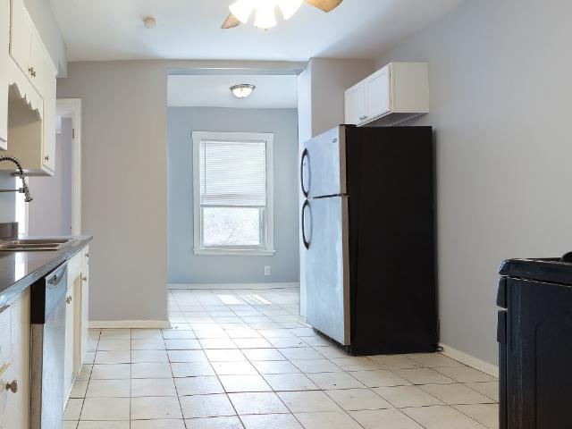 4139 N Western Avenue # 2