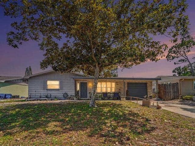 4130 Oakfield Ave, Holiday, FL 34691