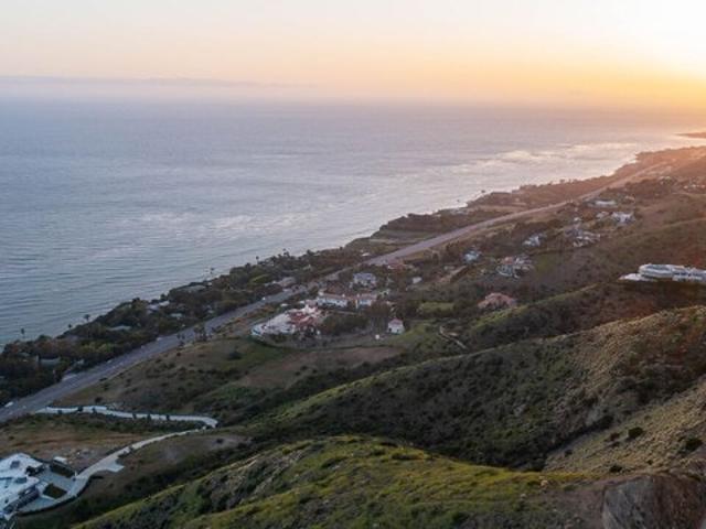 4130 Encinal Canyon Rd, Malibu, CA 90265