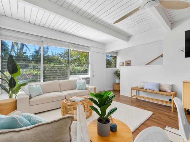 4130 Keanu St, Unit 4, Honolulu, HI 96816 | MLS #202601 | Compass