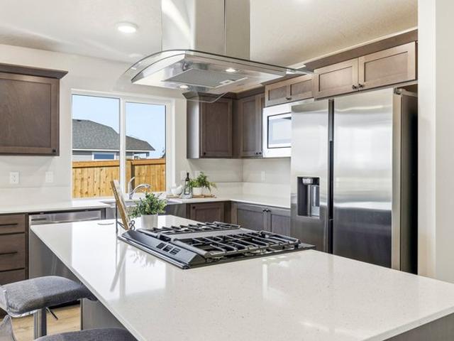 4130 SW Pumice Ln, Redmond, OR 97756