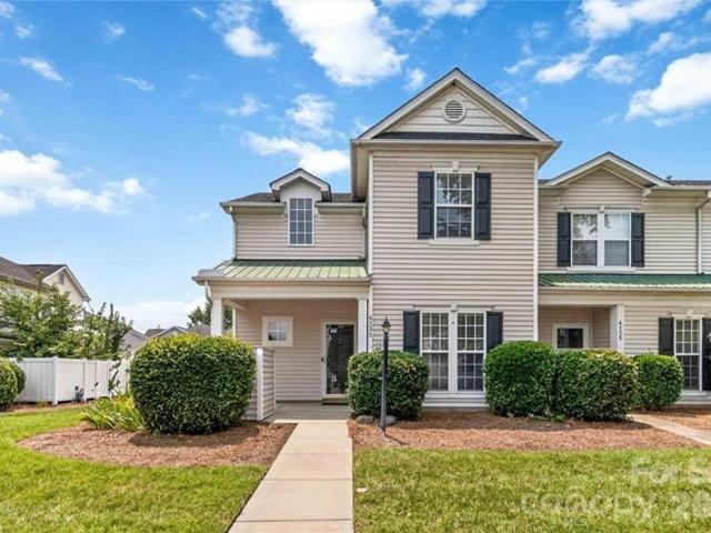 4131 Center Place Dr, Harrisburg, NC 28075
